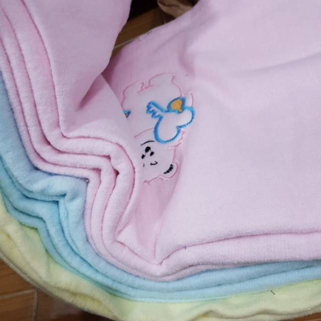 Harga Handuk Bayi 60x110 cm Handuk Baby Lembut Ivory BORDIR / SABLON ...