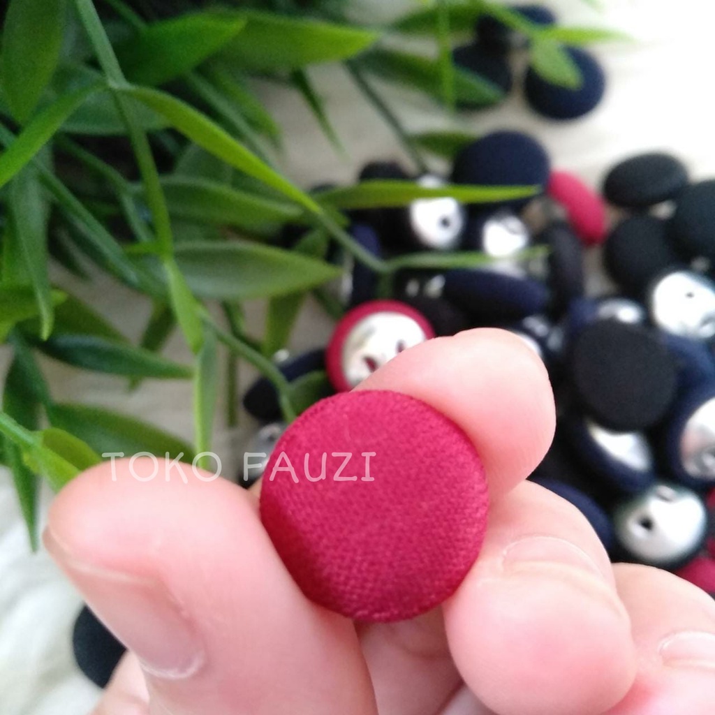 Jual Kancing Jamur Bungkus Kain Polos diameter 1.5cm | Shopee Indonesia