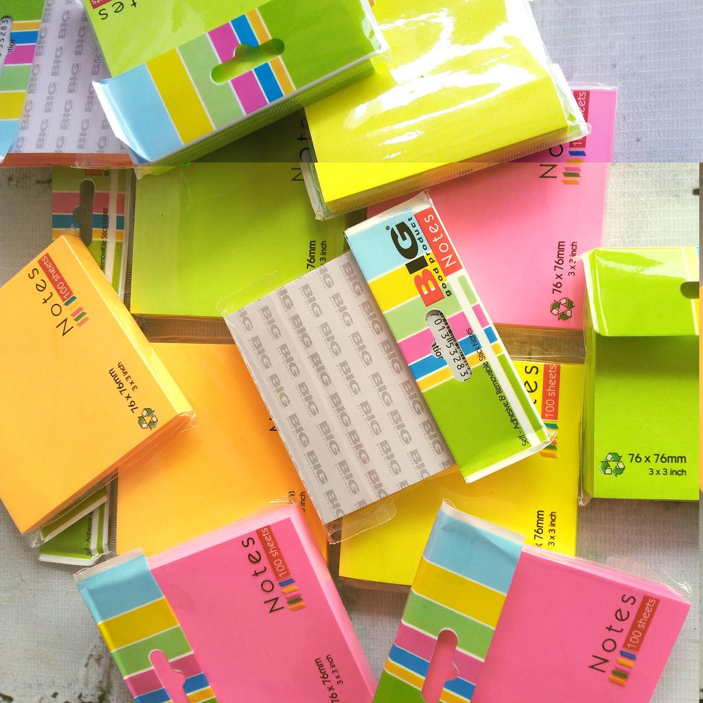 Sticky Notes Memo Polos Ukuran 7,6 x 7,6cm Besar | Shopee Indonesia