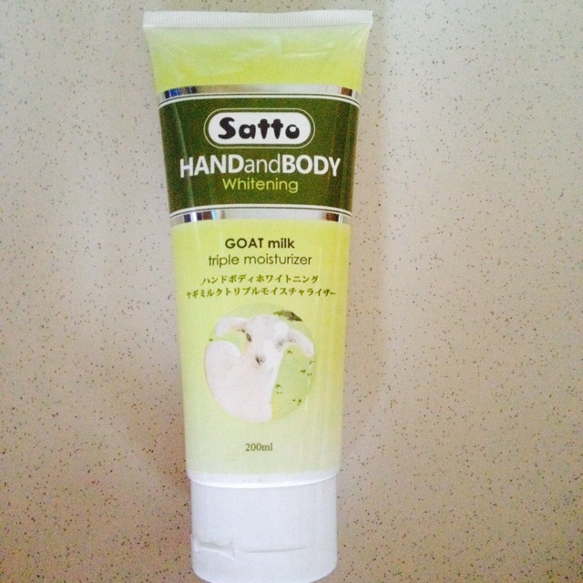 Jual Satto Hand and Body Whitening GOAT MILK Triple Moisturizer | Shopee Indonesia