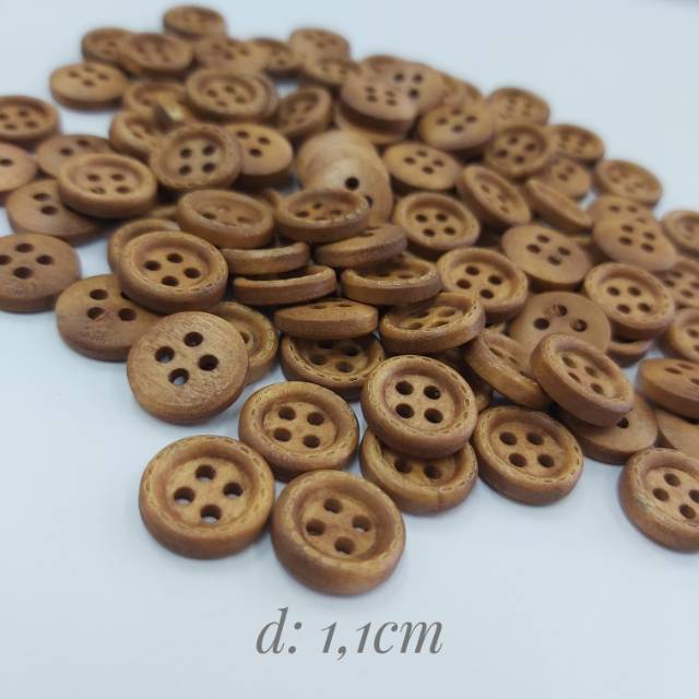 Jual 1 Lusin | Kancing Kayu Coklat Kecil/Motif Garis | diameter 1,1cm ...