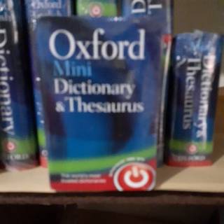 Jual Oxford Mini Dictionary and Thesaurus (Original) | Shopee Indonesia