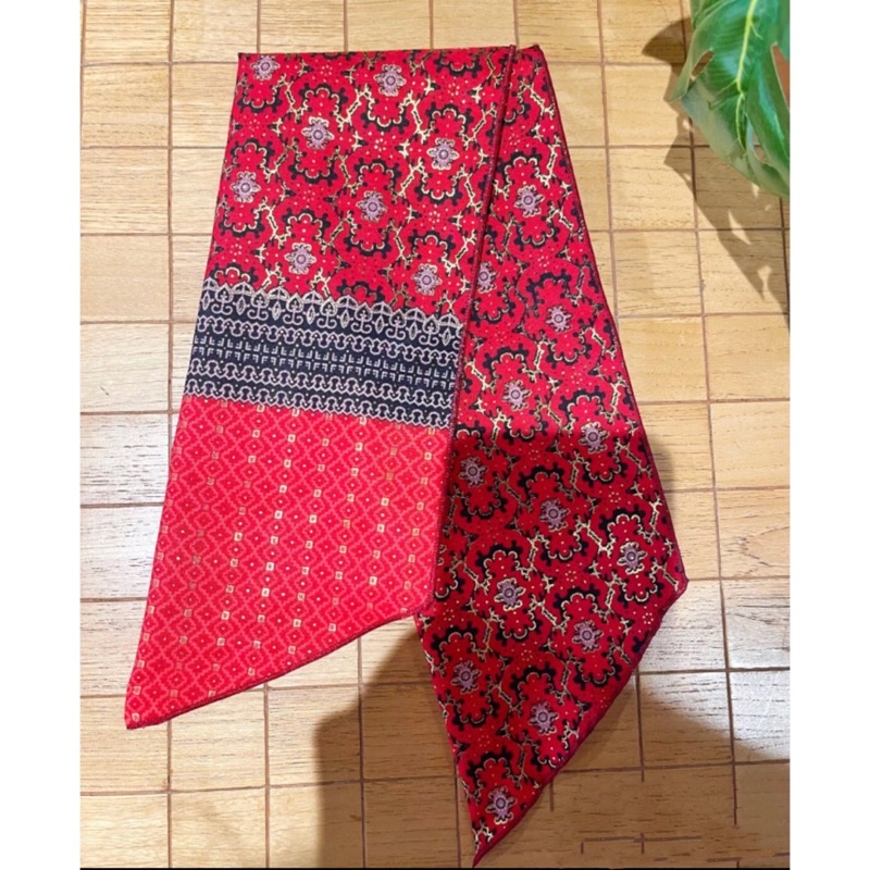 Jual (COD) Syal Wanita | Scarf Leher | Syal batik merah hairstyle with ...