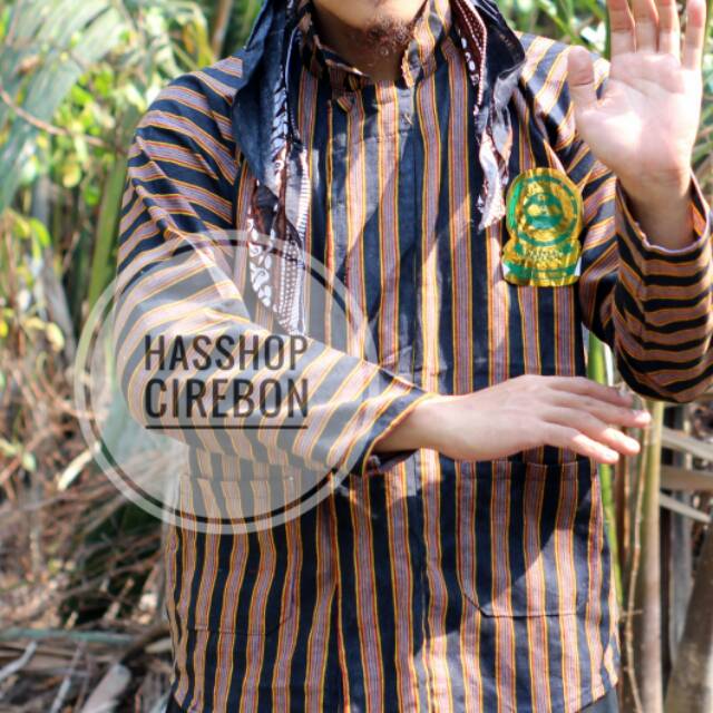 Baju surjan-Sorjan-Lurik-baju jawa-baju abdi dalem-Baju adat | Shopee ...