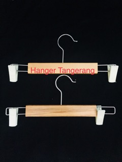 Jual Hanger kayu balok jepit Natural | Shopee Indonesia