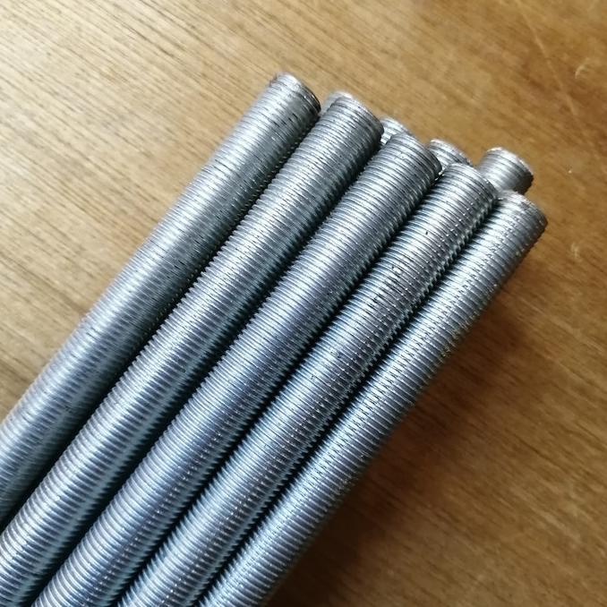 Jual Baut Mur Pengencang Selongsong As Drat 1 Meter Tengah Bolong ...