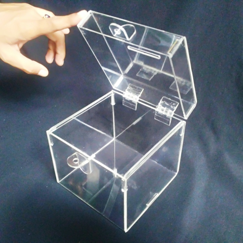 Jual Kotak amal acrylic / celengan akrilik 12,5x12x12 | Shopee Indonesia