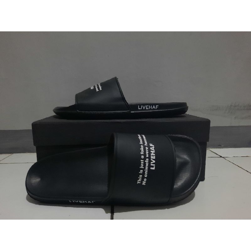Harga Livehaf Sandal Slipper V2 Terbaru Feb 2026 | BigGo Indonesia