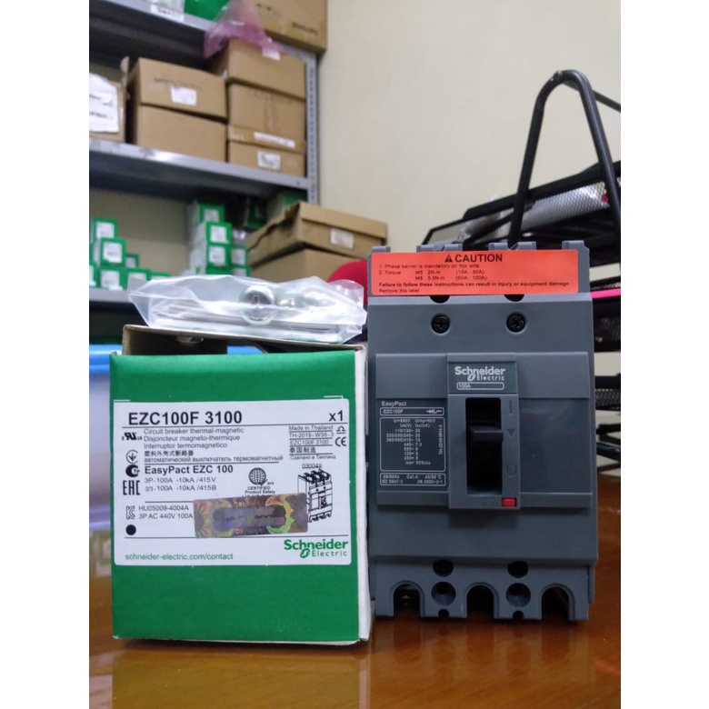 Jual MCCB/BREAKER EZC100F 100A 10KA 3POLE. NO REF. EZC100F3100 | Shopee Indonesia