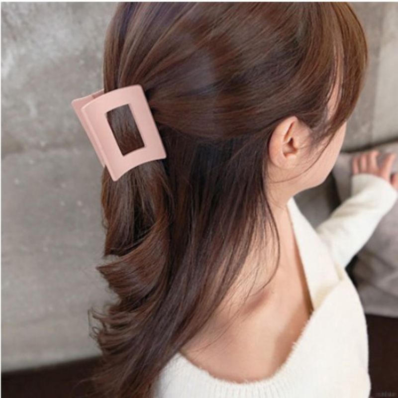 Jual JEPITAN RAMBUT MODEL KOREA / JEPIT RAMBUT SALON MODEL KOTAK BOLONG ...