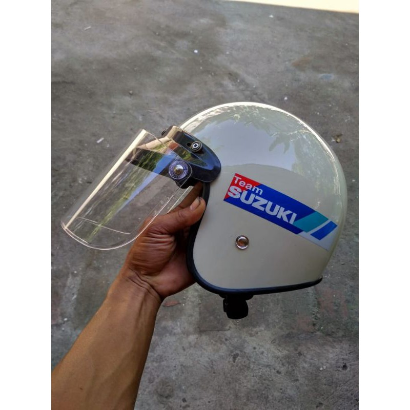 Jual Helm suzuki jadul + flat visor injak original suzuki helmet ...