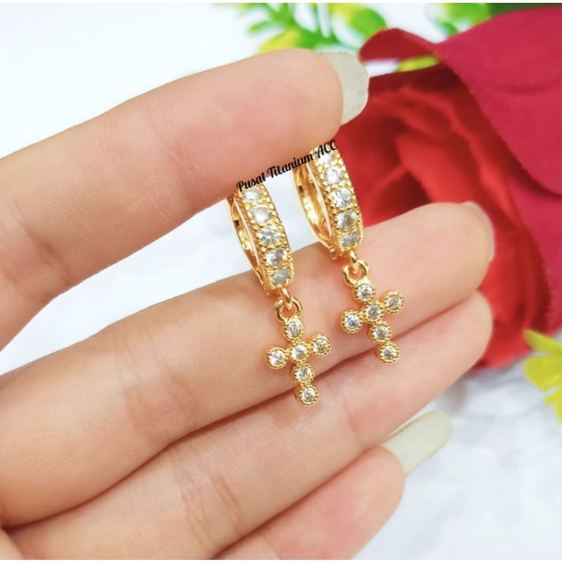 Jual ANTING TITANIUM SALIB JUNTAI DESAIN SUPER MENAWAN LOGAM EMAS18K ...