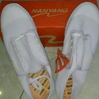 Jual Sepatu Takraw Nanyang Ori Thailand | Sepatu Sepak Takraw Nayang ...
