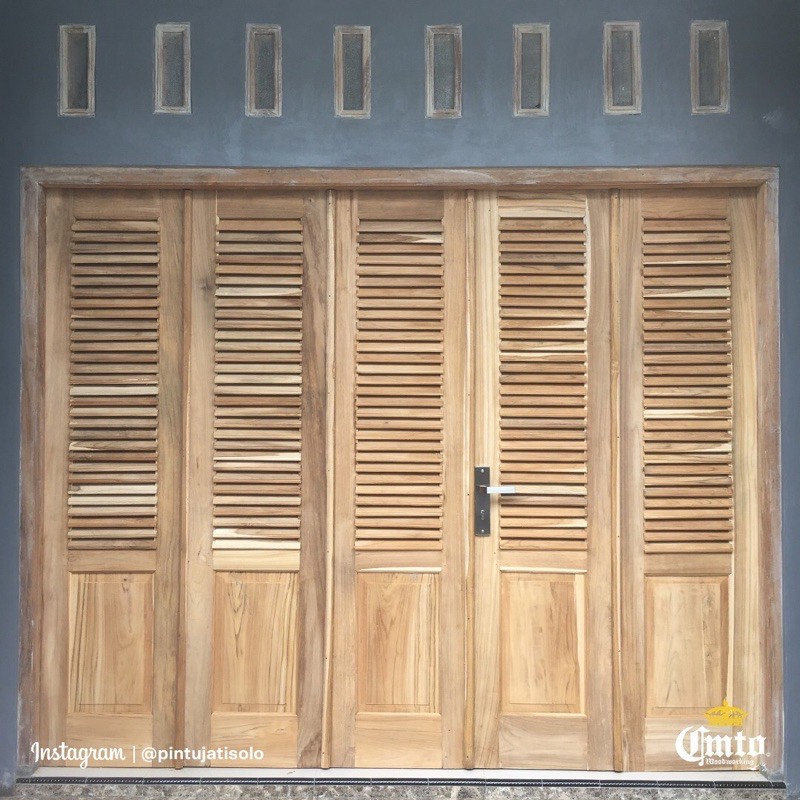 Jual PINTU GARASI KAYU JATI MODEL KREPYAK | Shopee Indonesia