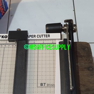 Jual pemotong kertas paper cutter F4 FOLIO JOYKO LETTER 26X38 cm pc ...