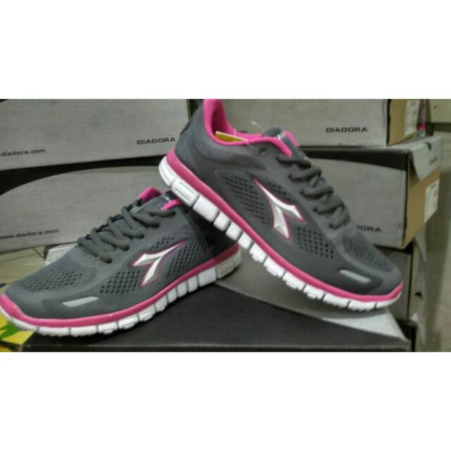 Jual Sepatu Running Diadora Original | Shopee Indonesia