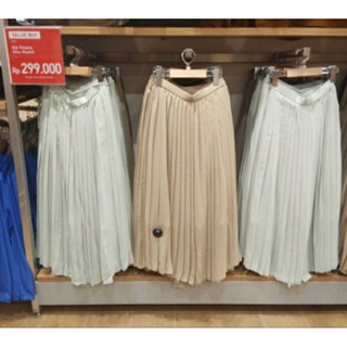Jual SALE. !! UNIQLO WOMEN , ROK PANJANG SIFON PLEATED | Shopee Indonesia