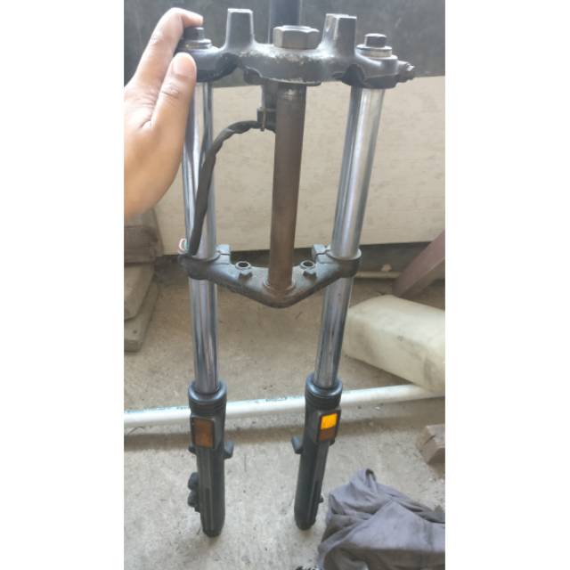 Jual SHOCK DEPAN GL PRO BEKAS COPOTAN ORI | Shopee Indonesia
