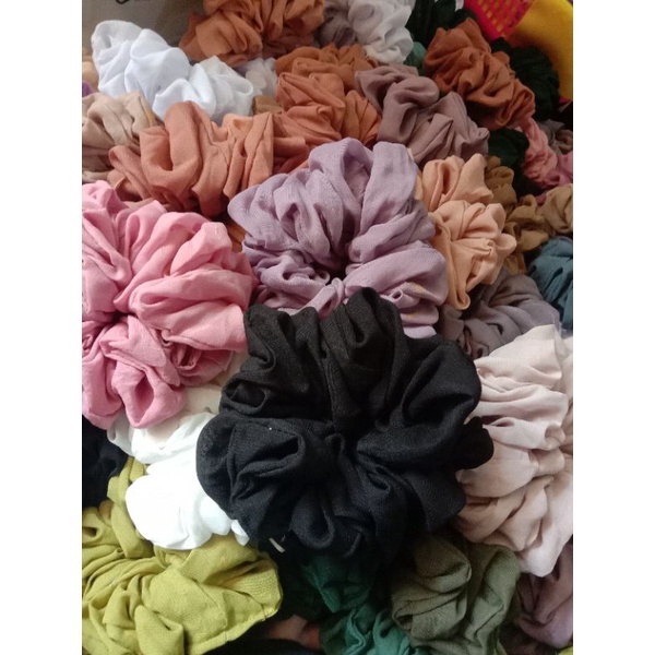 Jual Scrunchie jumbo/ikat rambut/Cepol rambut | Shopee Indonesia