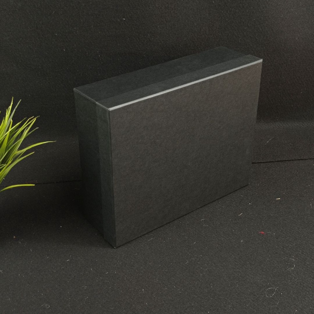 Jual HARDBOX - BOX CORPORATE GIFT- BOX HAMPERS Ukuran 26 cm x 26 cm x ...