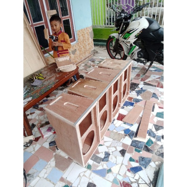 Jual BOX LINE ARRAY 10" SINGLE | Shopee Indonesia