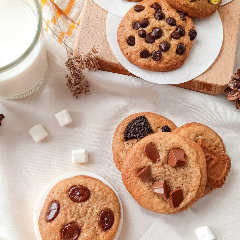 Jual (Isi 6) Soft Original Thin Cookies dengan berbagai macam topping ...