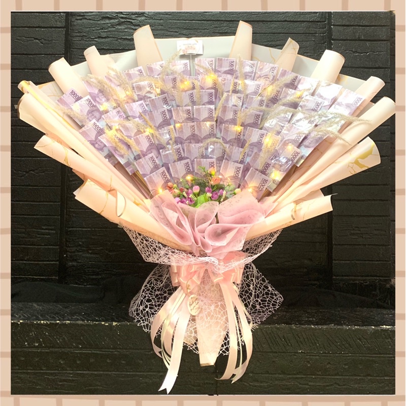 Jual Buket Bunga Uang asli hanya kerangka buket (BACA DESKRIPSI SEBELUM ...