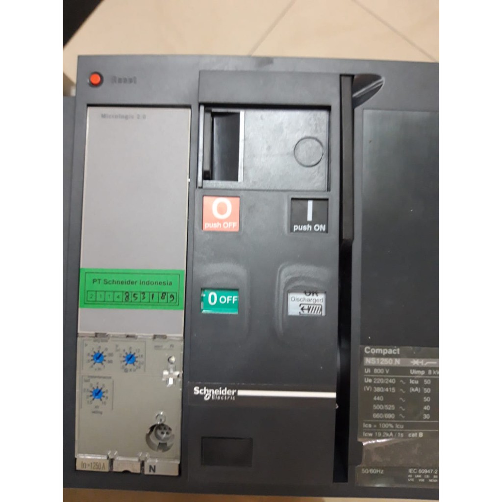 Jual SCHNEIDER MCCB NS1250N NS1250 N 1250A 4P MOTOR MOTORIZED MIC2.0 33480E | Shopee Indonesia