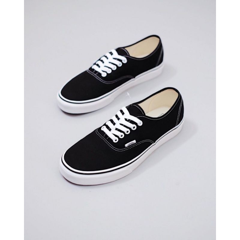 Jual Vans Authentic Classic Black And white | Shopee Indonesia