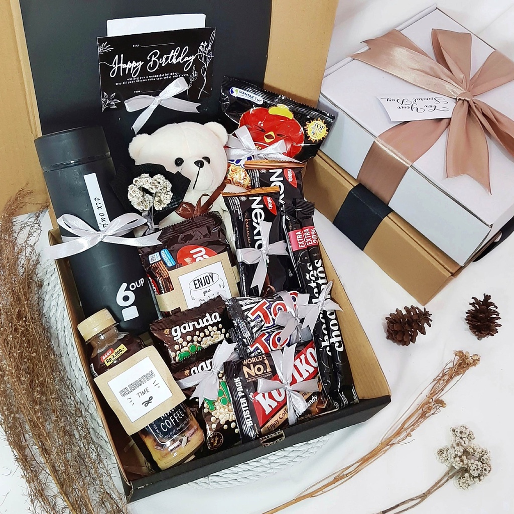 Jual Hampers Snack Hitam / Snack Box Warna Hitam / Hampers Snack Cowok ...