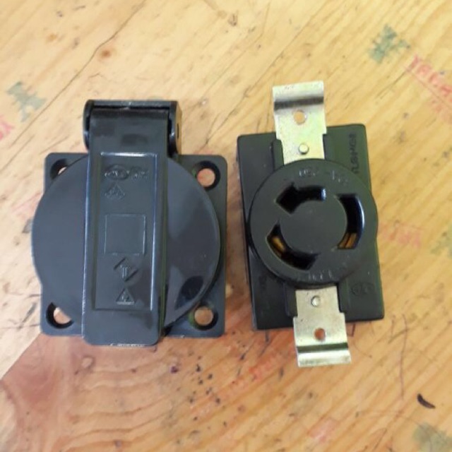 Jual Rumah colokan listrik genset 2 lobang dan 3 lobang | Shopee Indonesia