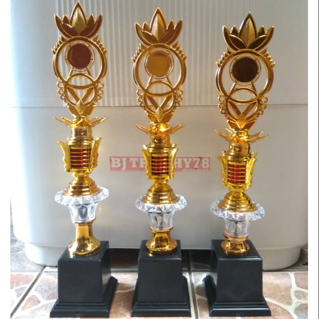 Jual Piala Satu Set Murah Berkualitas | Shopee Indonesia