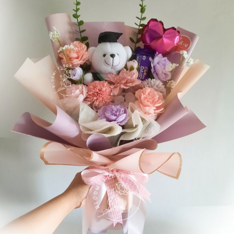 Jual buket bunga wisuda | boneka bear toga | graduation bouquet ...