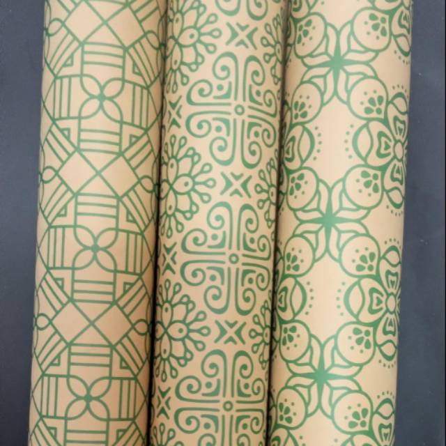 Kertas kado printing / motif batik | Shopee Indonesia