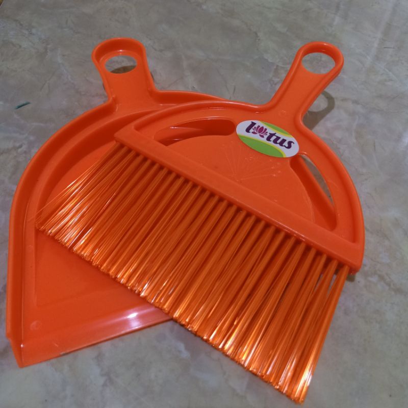 Jual Sapu dan pengki mini / sapu mobil / Sapu lotus / sapu mini ...