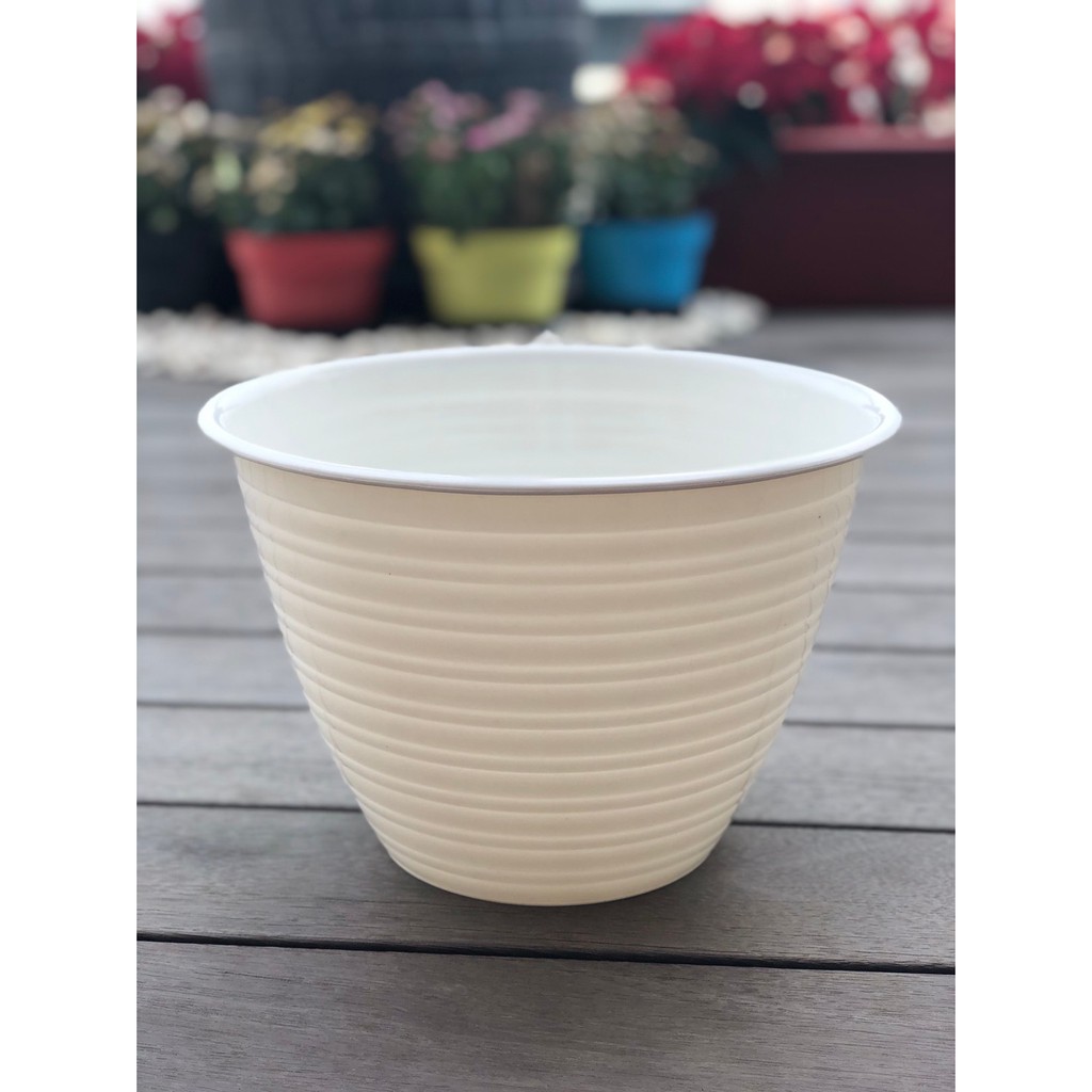 Pot Bunga Plastik Tawon 27 cm putih | Shopee Indonesia