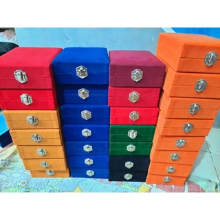 Jual Box Plakat Akrilik Box Beludru ukuran 15x10 cm | Shopee Indonesia