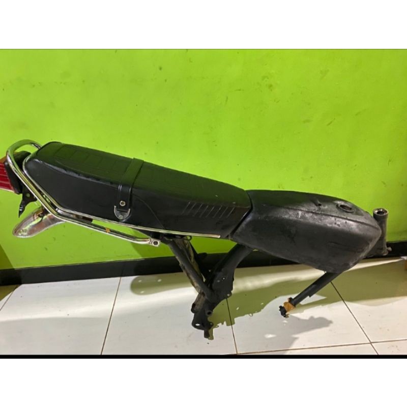 Jual Bodi GL 100 body GL 100 original honda GL 100 seperti di gambar ...