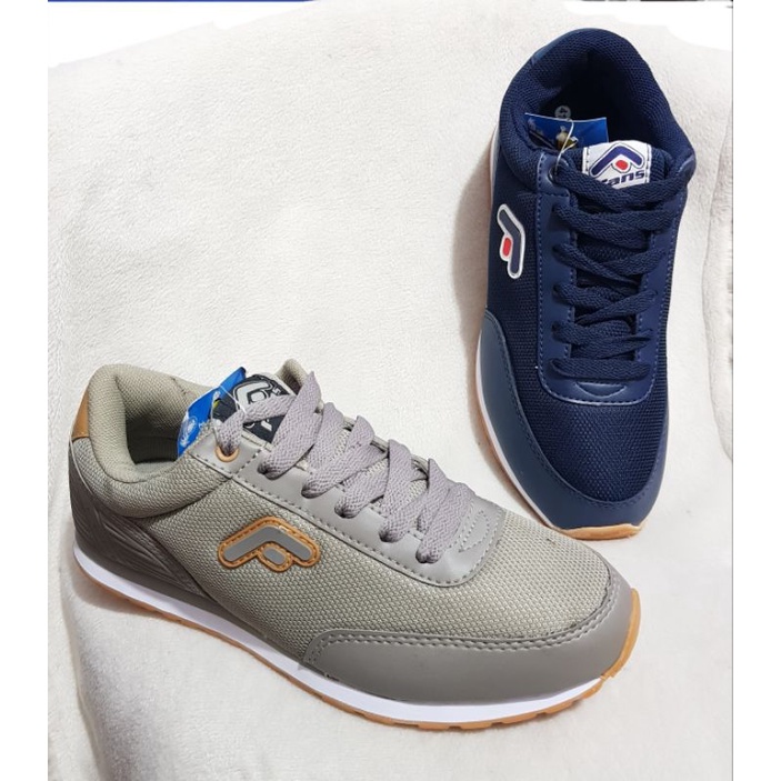 Jual Sepatu Fans AXEL SIZE 37/44 sepatu Fans Axel ringan dipakai ...