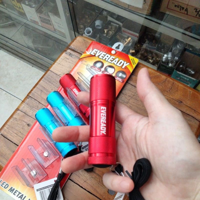 Jual Eveready senter mini LED metal light termasuk baterai | Shopee ...