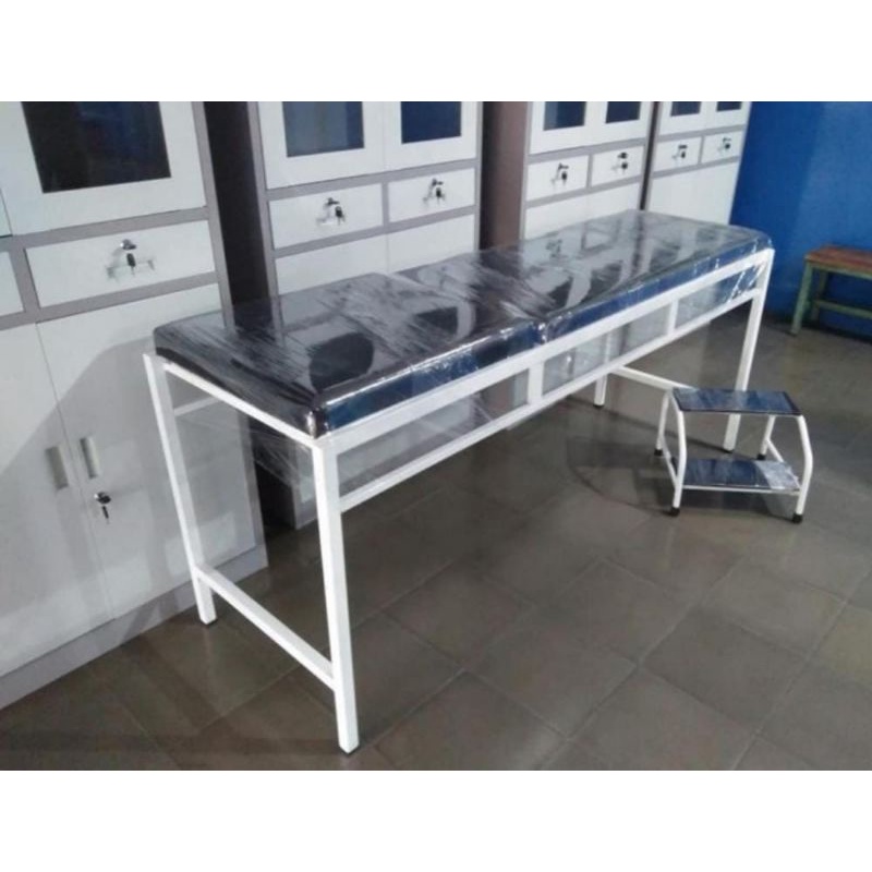 Jual MEJA PERIKSA BAHAN BESI, BED PERIKSA PASIEN KNOCKDOWN | Shopee ...