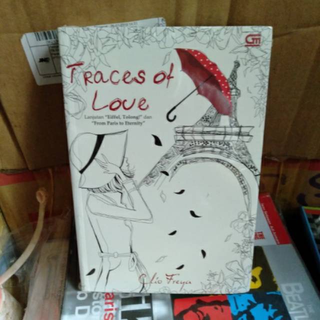 Jual buku traces of love | Shopee Indonesia