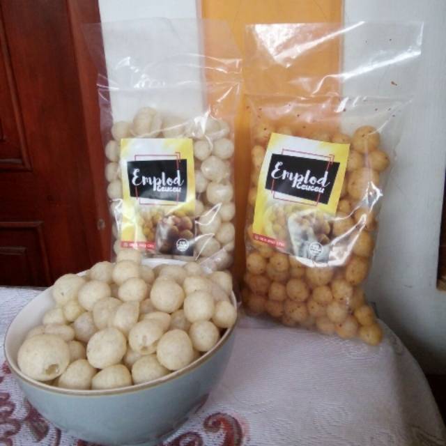 Jual Emplod garut, endog lewo, cemilan khas garut, snack singkong bulat ...