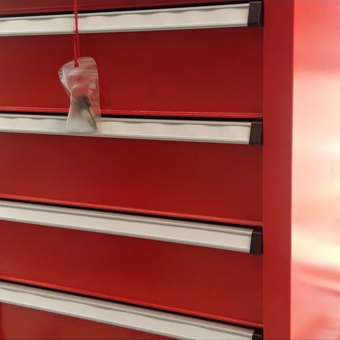 Lemari Kunci Bengkel - Perumperindo.co.id