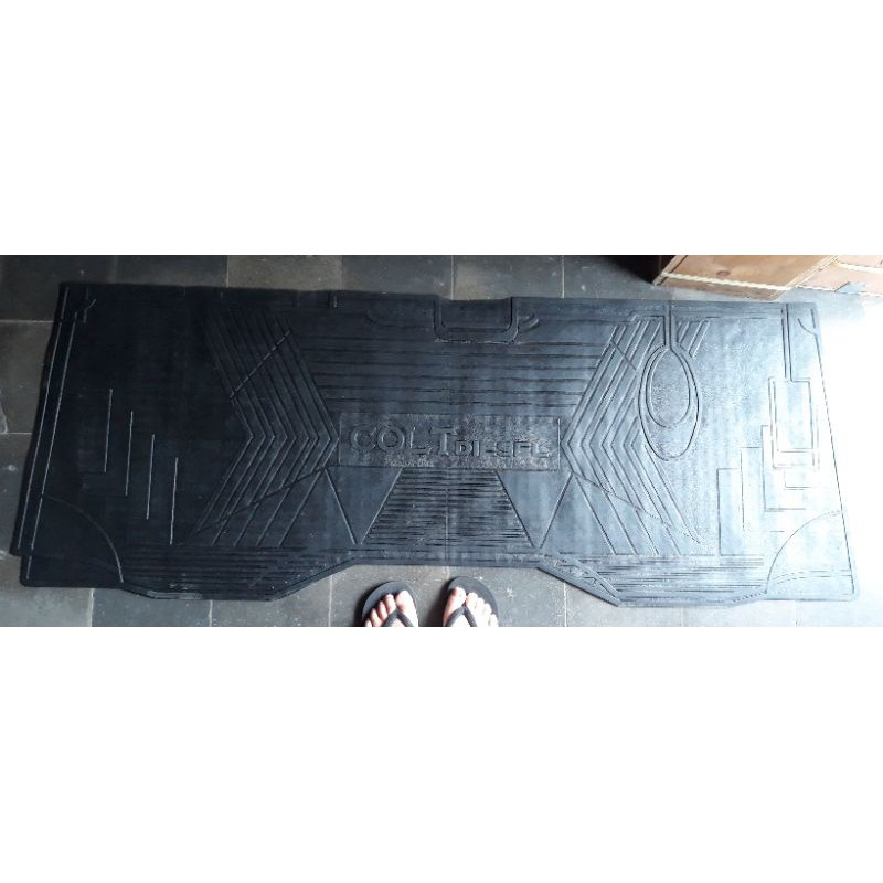 Jual Karpet Karet Lantai Depan Colt Diesel Ragasa/ Canter | Shopee ...