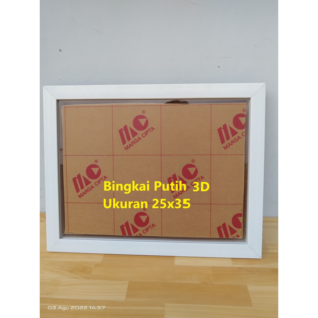 Jual Pigura/Frame Mahar/Bingkai 3D Putih ukuran 25x35 cm + Kaca akrilik ...