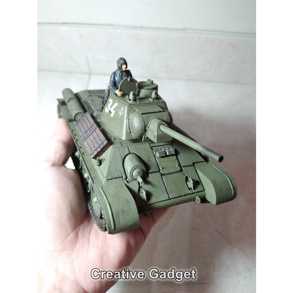 Jual Finished Model 1/35 - Russian Medium Tank T34/76 1943 with Extra Frontal Armor - WW2 T34 ...