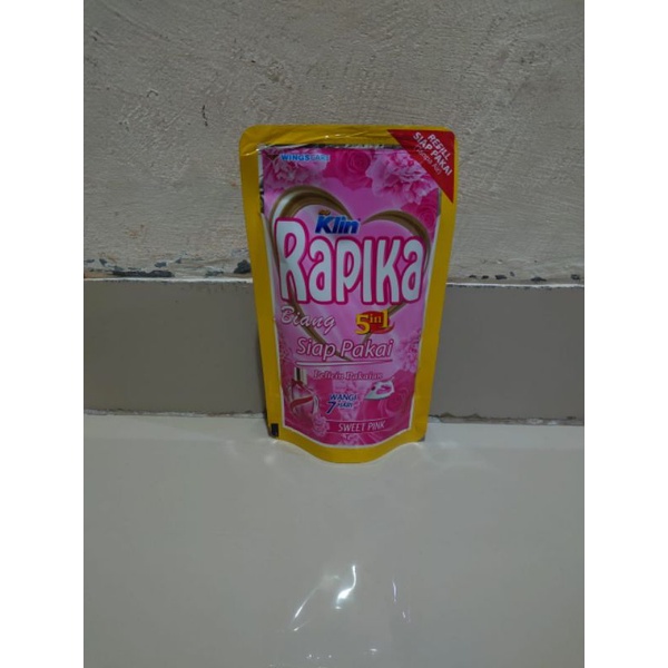 Jual Rapika Biang Siap Pakai Pelicin & Pewangi Pakaian Sweet Pink 250 ...