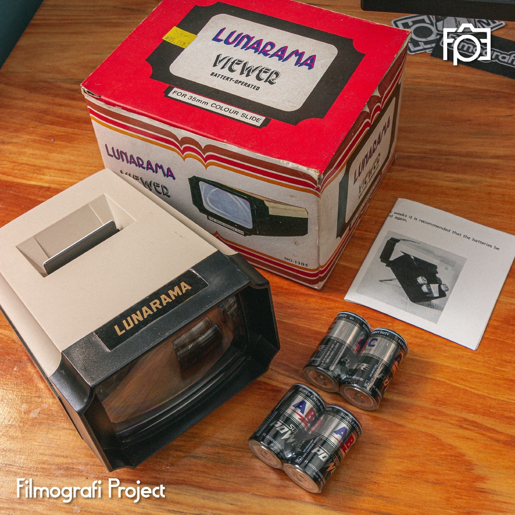 Jual Lunarama Slide Viewer (New Old Stock) - Album Frame Roll Film ...