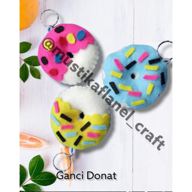 Jual gantungan kunci donat /ganci donat /souvenir nikahan / | Shopee Indonesia